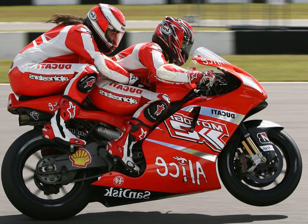 10 Tipps zum sicheren Motorradfahren mit Beifahrer