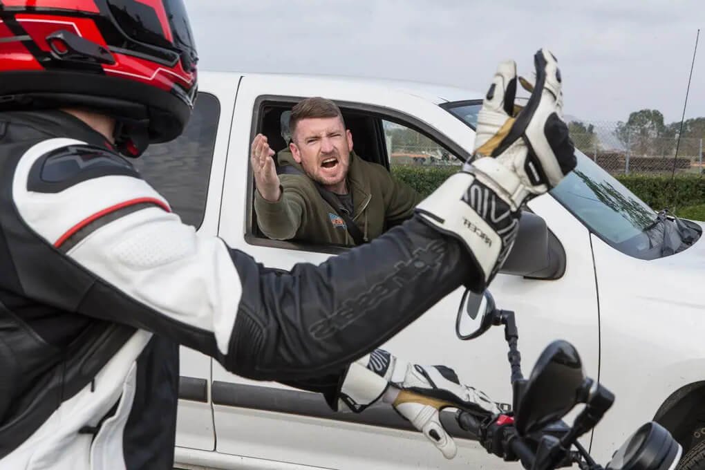 Top 7 Motorcycle Defensive Riding Tips to Stay Safe