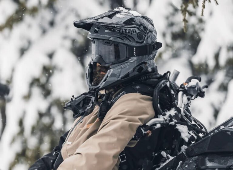 22 Snowmobiling Must-Haves: The Ultimate List | Fodsports